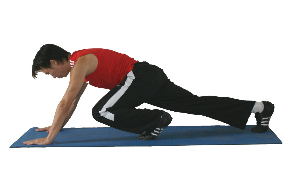 NewAge Workout Guide Alternate Leg Thrusts